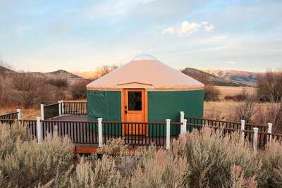 Top 9 Ranches To Stay Near Calgary, Canada - Updated 2025 | Trip101