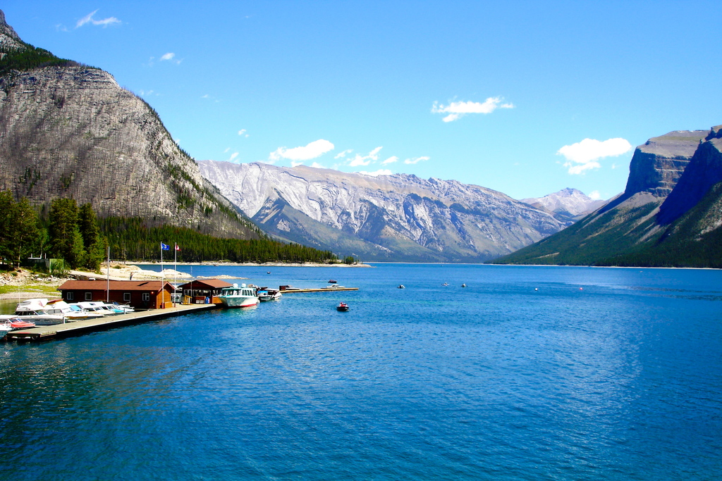 10 Beautiful Lakes Near Banff, Canada - Updated 2021 | Trip101