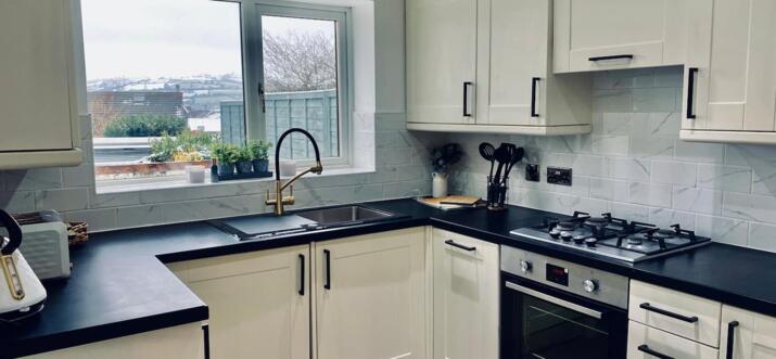 14 Best Airbnb Vacation Rentals In Caerphilly, United Kingdom - Updated ...