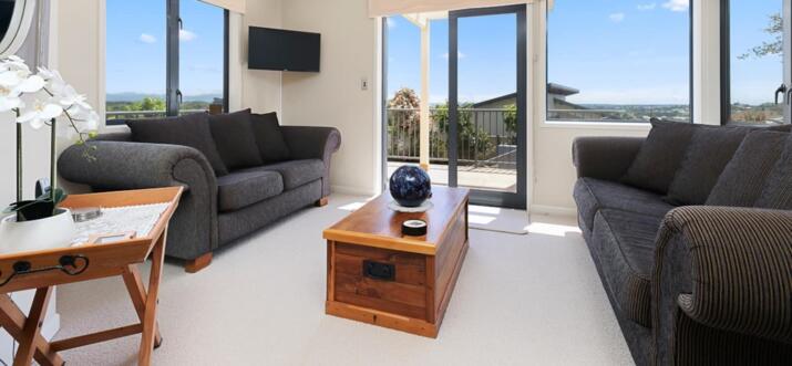 Top 10 Airbnb Vacation Rentals In Bethlehem, New Zealand | Trip101