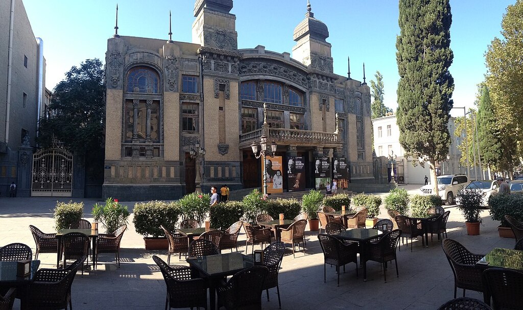 Where To Stay In Baku, Azerbaijan: 4 Best Neighborhoods | Trip101