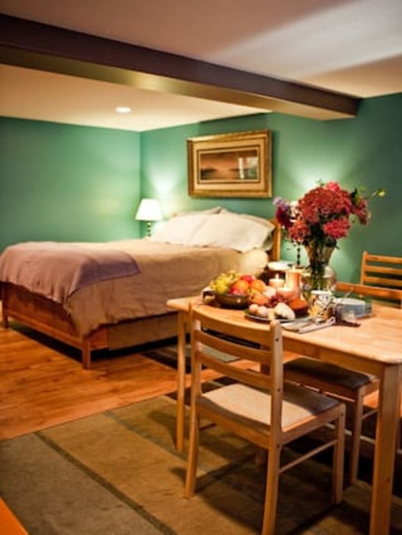 Top 11 Airbnb Vacation Rentals In Harrison Hot Springs, Canada ...