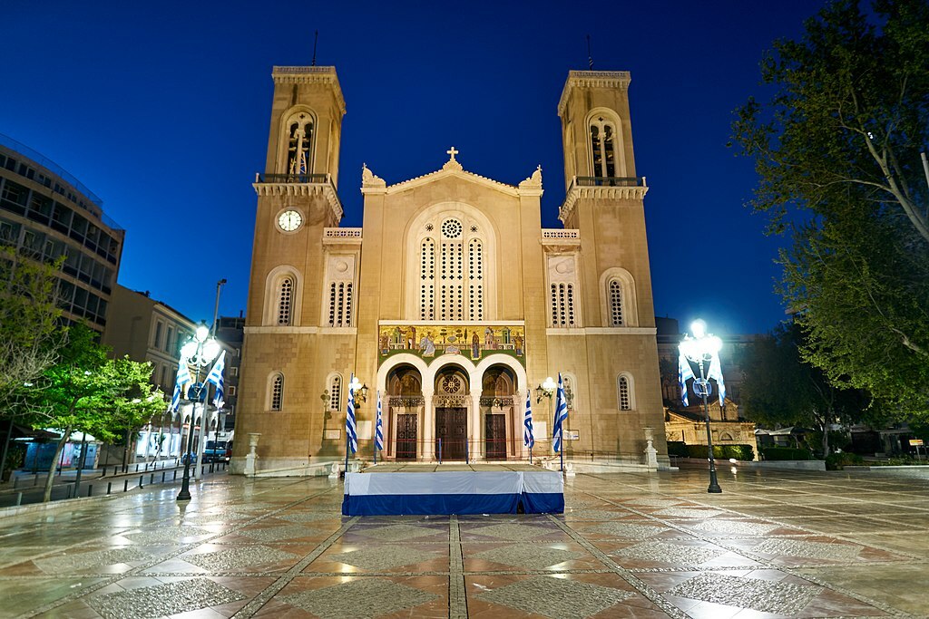 10 Best Famous Buildings In Greece | Trip101