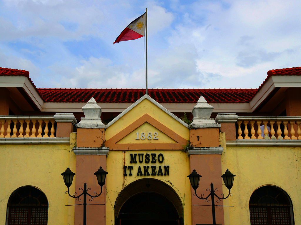 6 Things To Do & Experience In The Colorful Kalibo, Philippines | Trip101