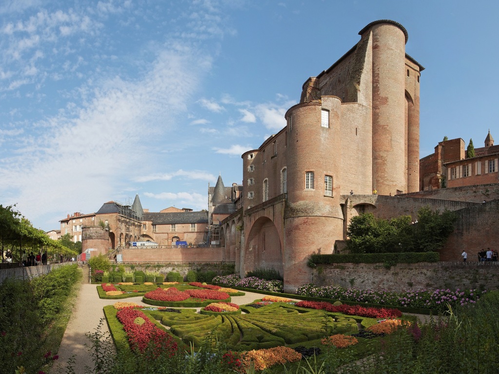 Things To Do In Albi, France: Perfect City Of Museums & Old Streets ...