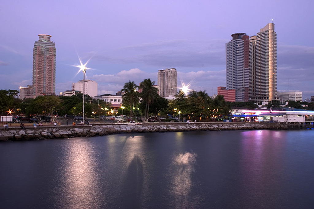 Manila Nightlife: 16 Things To Do In Metro Manila At Night | Trip101