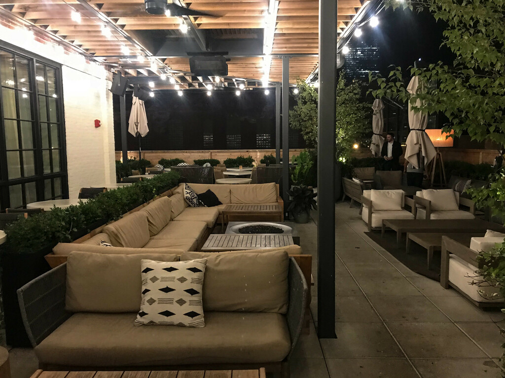10 Best Rooftop Bars In West Loop, Chicago | Trip101