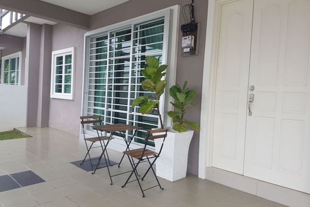 Top 12 Airbnb Vacation Rentals In Sitiawan, Malaysia - Updated 2024 ...