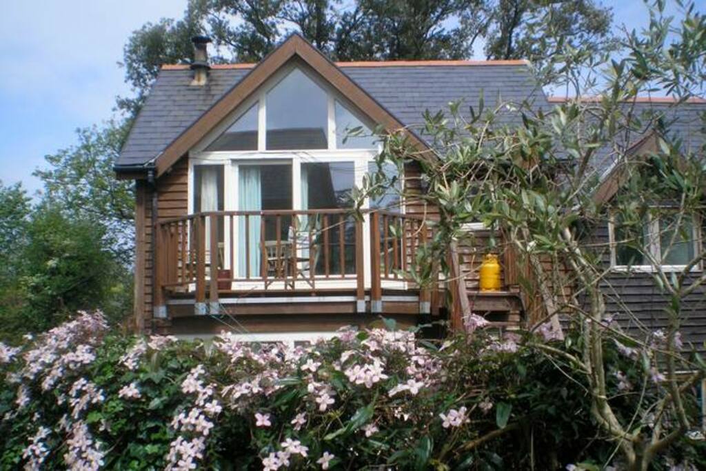 Top 14 Airbnb Vacation Rentals In Schull, Ireland - Updated 2024 | Trip101