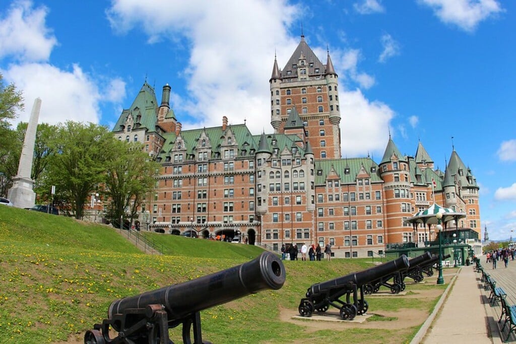 Top 12 Famous Buildings In Canada - Updated 2025 | Trip101