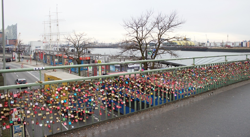 Top 5 Must-See Attractions In Hamburg, The German Port City | Trip101