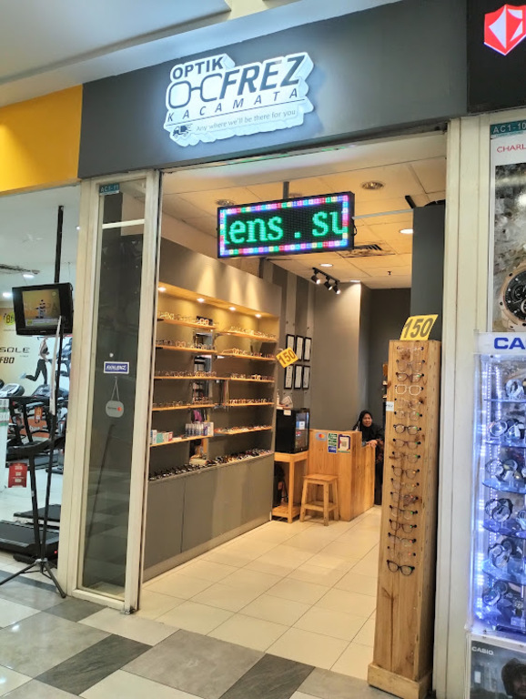 18 Things To Do In Royal Plaza, Surabaya's First Cashless Shopping Mall ...