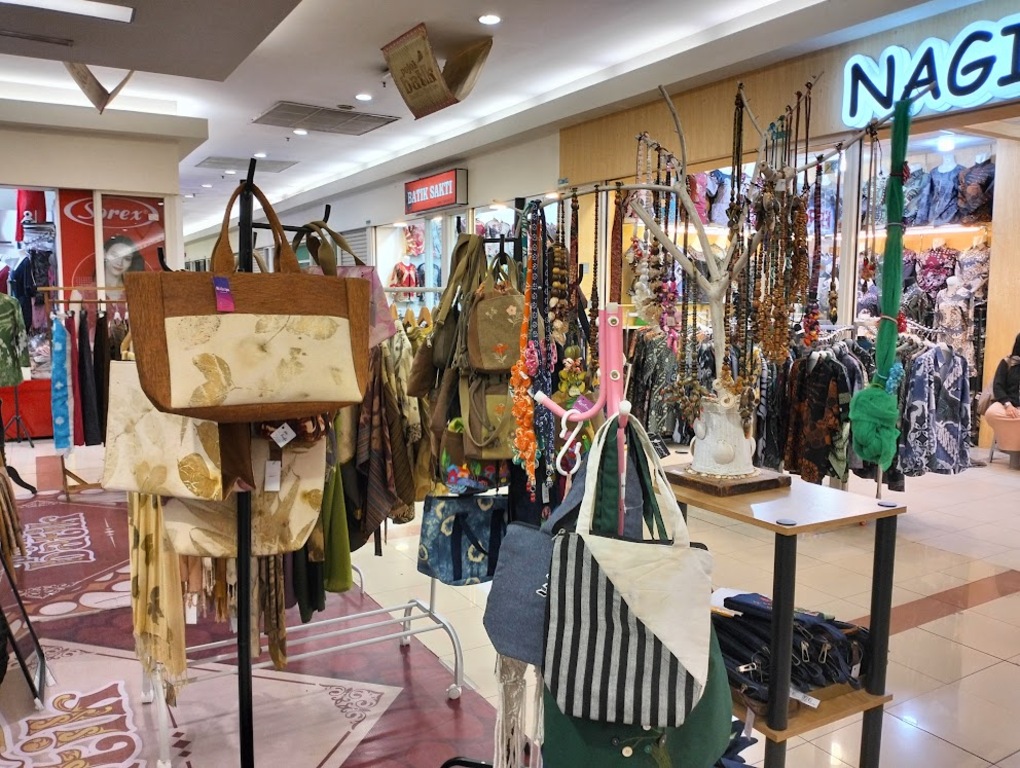 18 Things To Do In Royal Plaza, Surabaya's First Cashless Shopping Mall ...