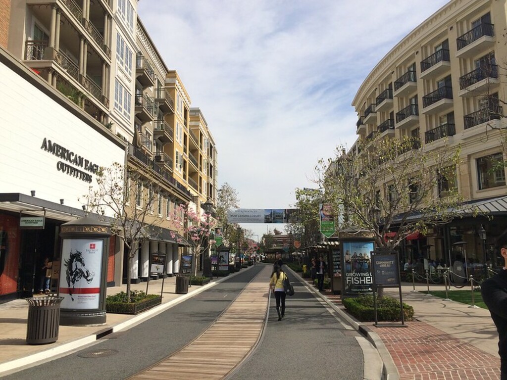 Top 10 Shopping Malls In California, the USA | Trip101