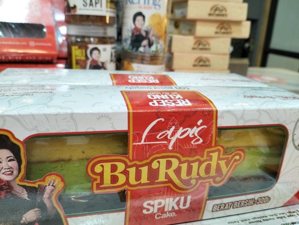 14 Must-Buy Food Items From Pusat Oleh-Oleh Bu Rudy, Surabaya, As ...