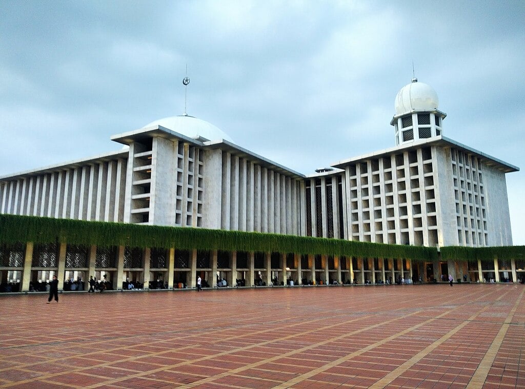 Top 14 Famous Buildings In Indonesia | Trip101